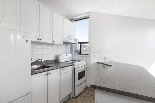 1228 Nicola St Unit 00408, Vancouver, BC V6G 2E6 - Apartment for Rent ...