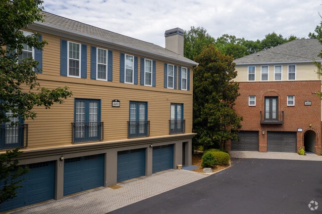 Post Riverside Apartments for Rent with Hardwood Floors - Atlanta, GA ...