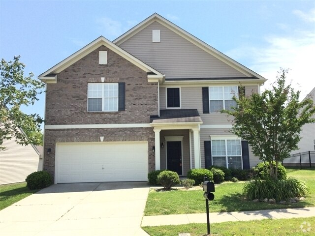 Best Luxury Independence Village Apartments for Rent - Matthews, NC ...