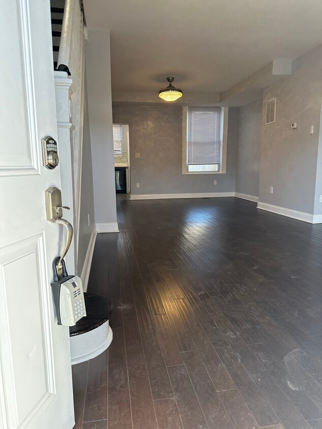 722 McKewin Ave, Baltimore, MD 21218 - House Rental in Baltimore, MD ...