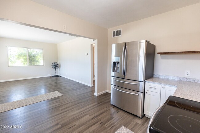 4132 3rd Ave Unit 2, Phoenix, AZ 85013 - Room for Rent in Phoenix, AZ ...