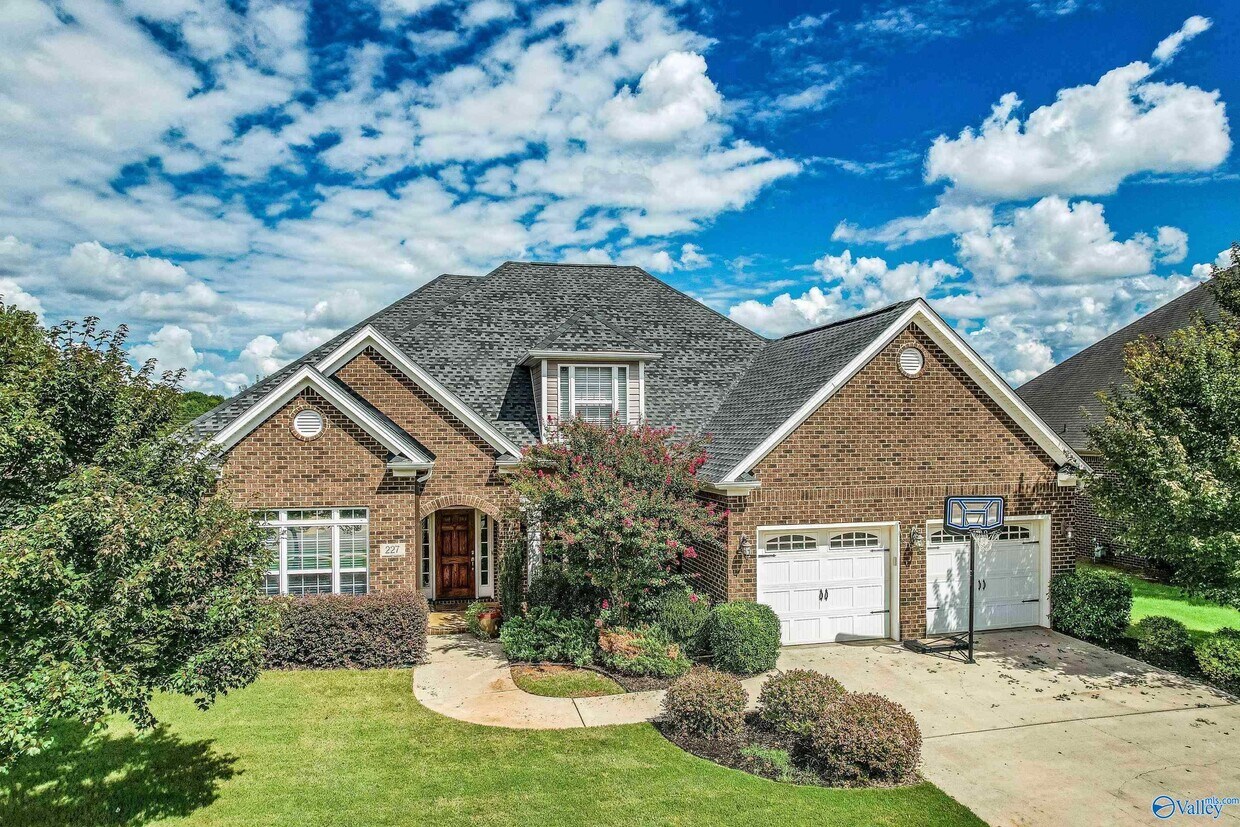 227 Meadow Wood Dr, Madison, AL 35756 - House Rental in Madison, AL ...