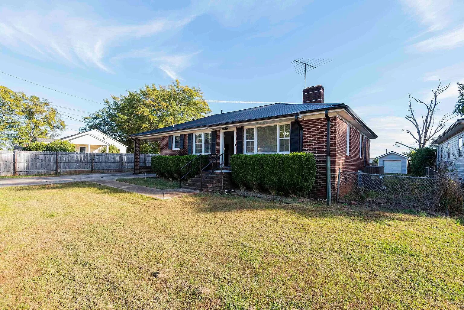7 Sulphur Springs Rd, Greenville, SC 29617 - House Rental in Greenville ...