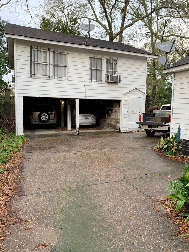1412 Old Shell Rd Unit 1412OldShellRoad Garage, Mobile, AL 36604 - 1412 ...