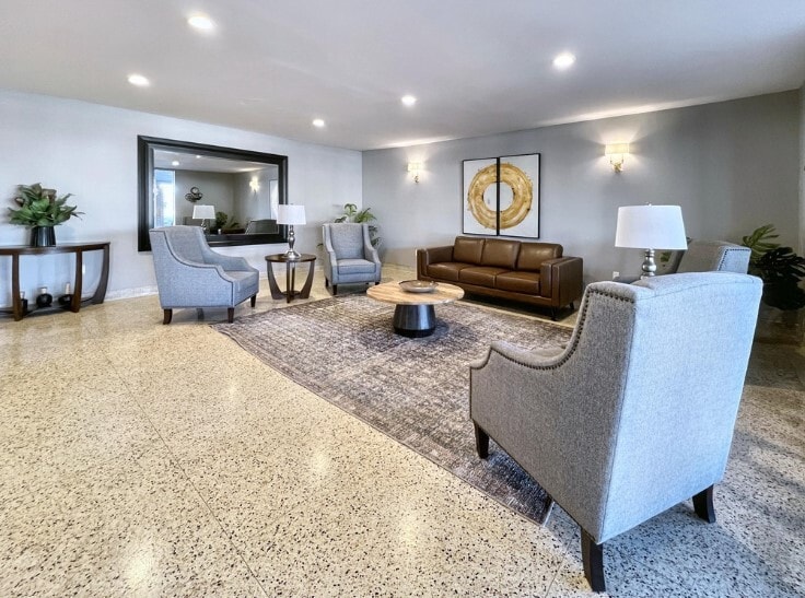West Side Village Townhomes & Apartments Apartments - 10-120 Dow Dr ...