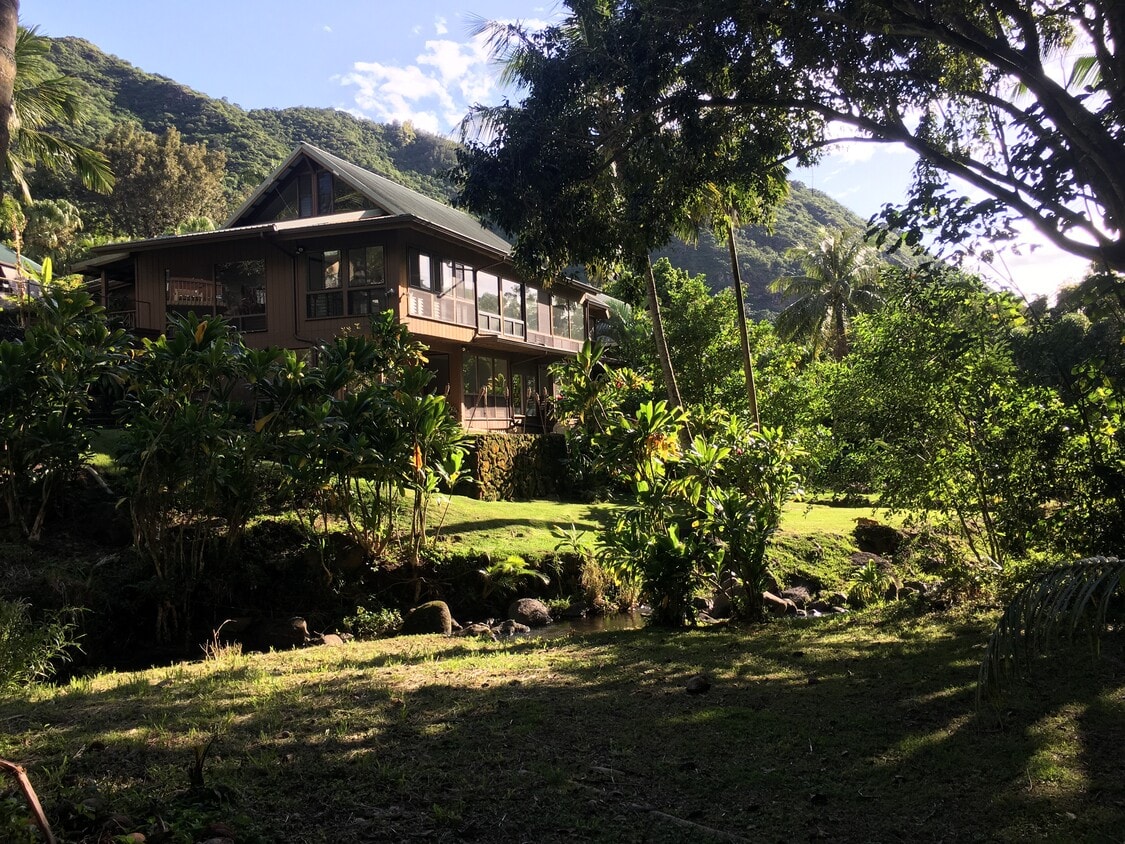 2558 Makaulii Pl, Honolulu, HI 96816 - House Rental in Honolulu, HI | Apartments.com