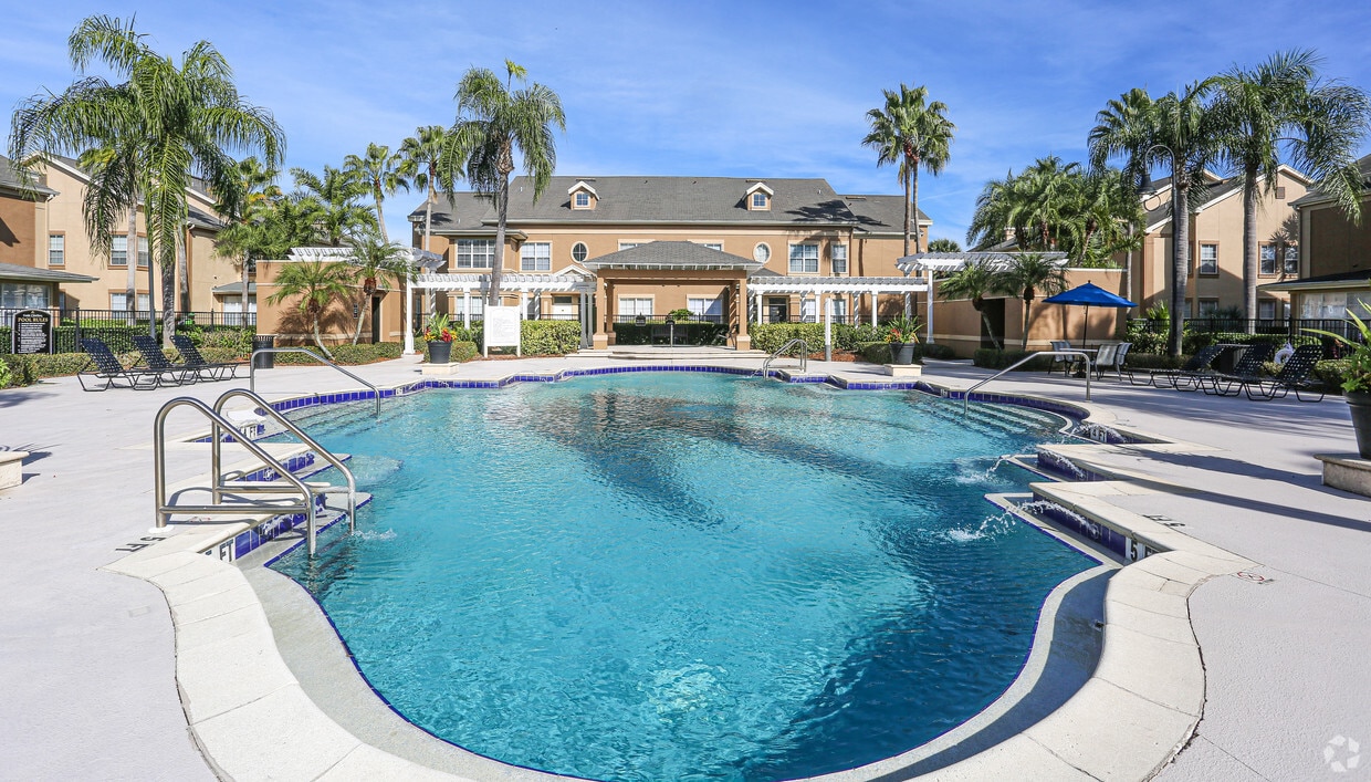 Manor Row - Apartments in Orlando, FL | Apartments.com