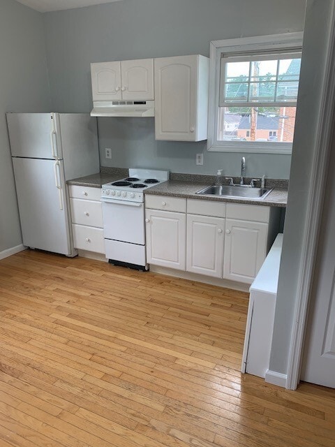 3288 Franklin Ave Unit Apt 1, Millbrook, NY 12545 - Room for Rent in ...