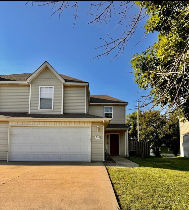 918 E Wildcat Run St, Gardner, KS 66030 - Townhome Rentals in Gardner ...