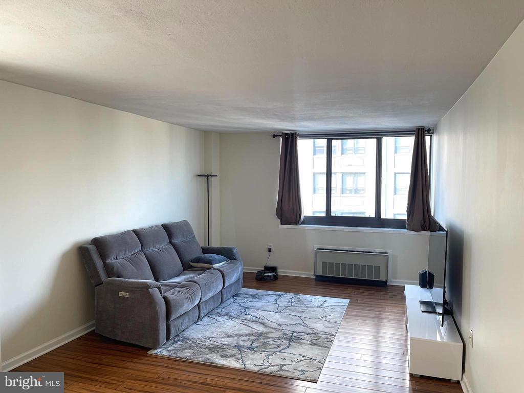 1420 Locust St Unit 32E, Philadelphia, PA 19102 - Room for Rent in ...