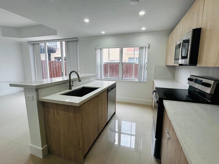 3174 SW 153rd Ct, Miami, FL 33185 - Townhome Rentals in Miami FL | Apartments.com