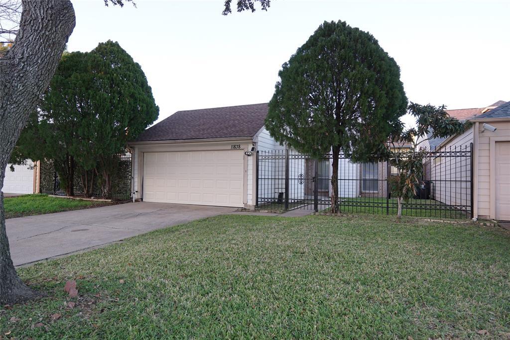 11838 Plumbrook Dr, Houston, TX 77099 - House Rental in Houston, TX ...