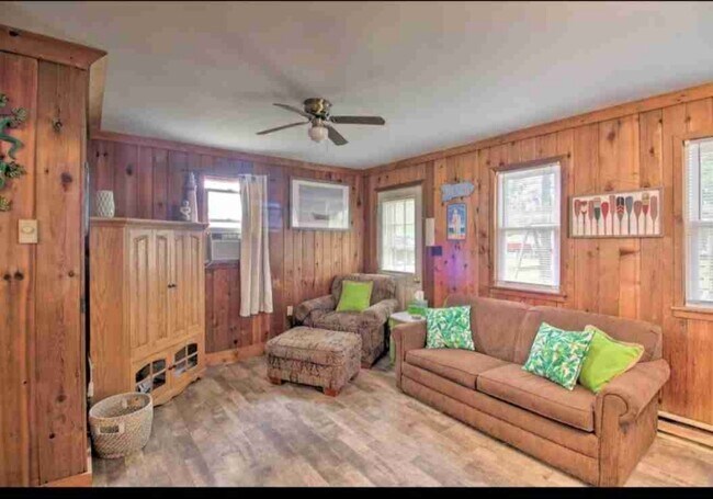 27096 Little Floyd Lake Rd, Detroit Lakes, MN 56501 | Apartments.com