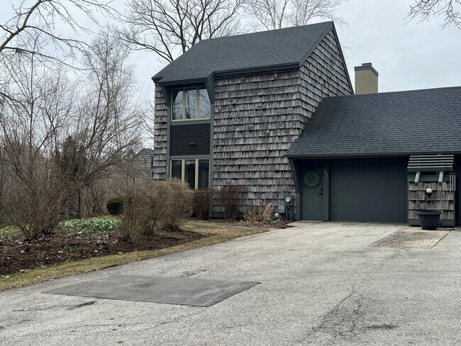 121 Campus Ct, Wind Point, WI 53402 - Condo for Rent in Wind Point, WI ...