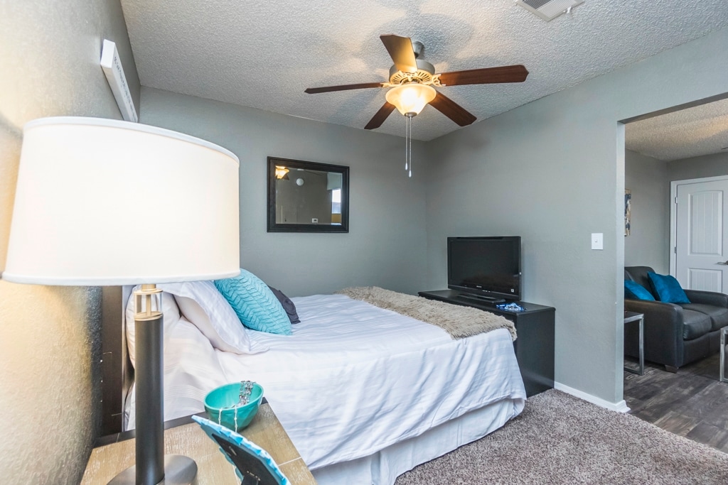 Charleston Crossing Apartments - 4548 S Elm Pl Broken Arrow, OK 74011 ...