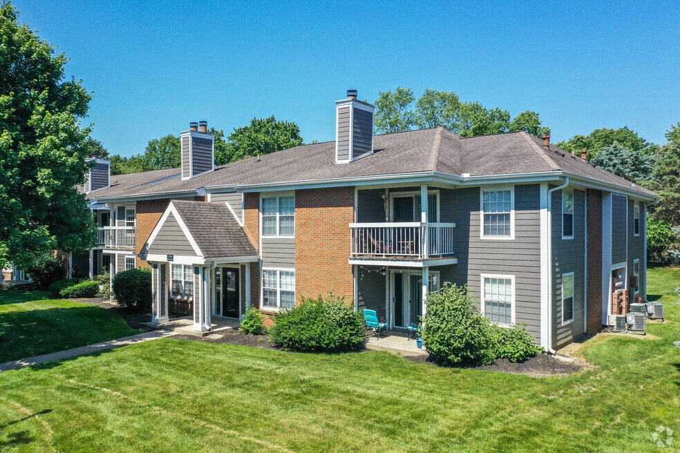 Apartments For Rent With Garages