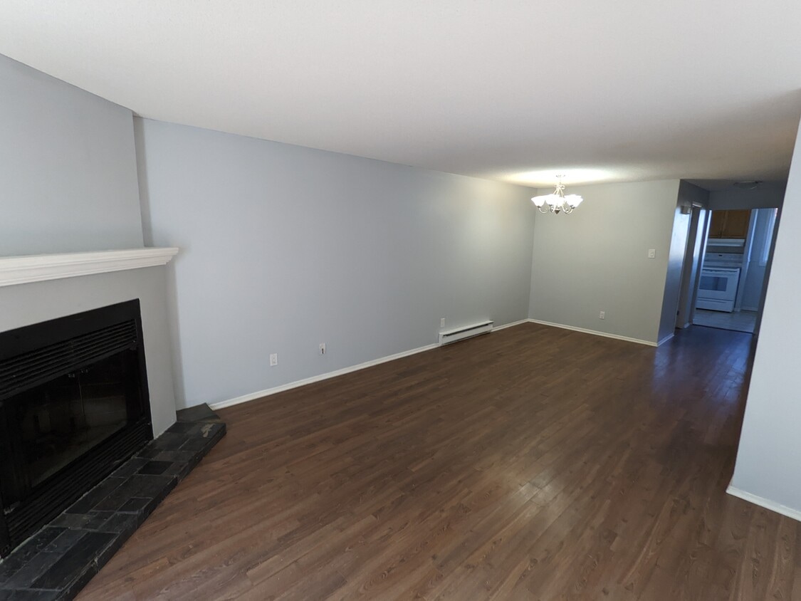 6824 Jeanne D'arc Blvd N Unité B, Ottawa, ON K1C 6G1 - Appartement à ...