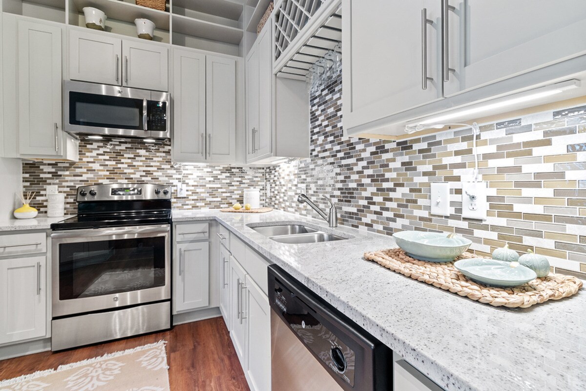 1160 Hammond - Apartments at 1160 Hammond Dr Sandy Springs, GA ...