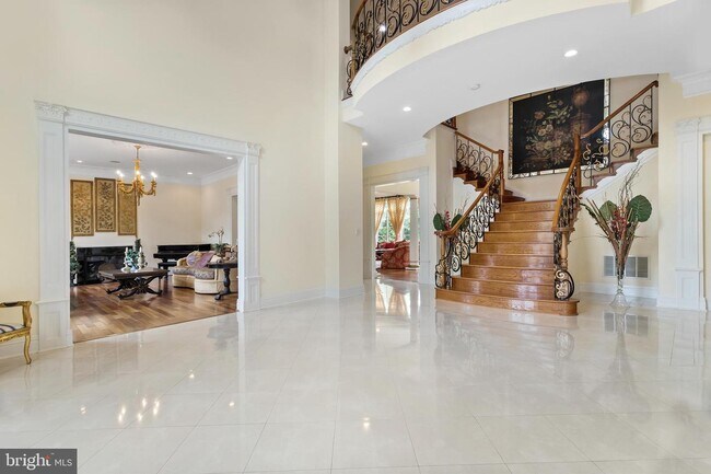 11642 Blue Ridge Ln, Great Falls, VA 22066 - House Rental in Great ...