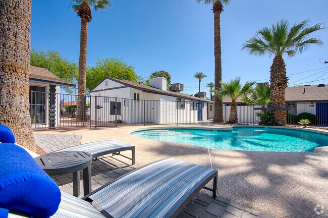 Uptown Phoenix Apartments for Rent with a Yard - Phoenix, AZ - 46 ...