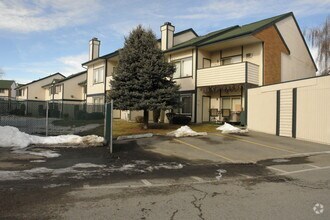 Cedar Chateau Estates Rentals - Spokane, WA | Apartments.com
