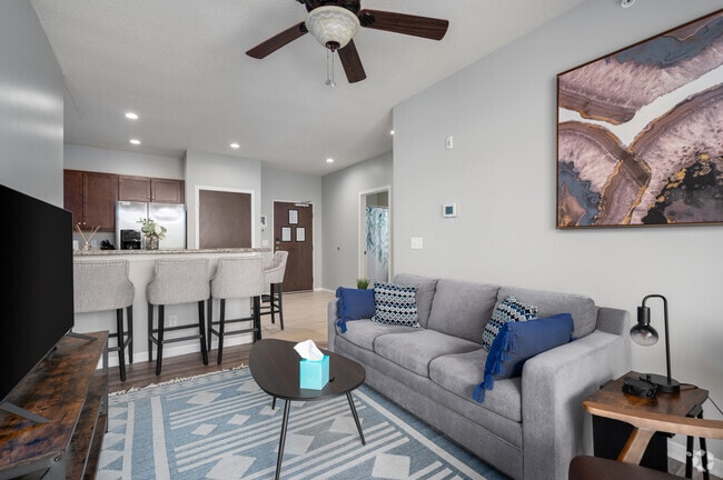 Uptown Rochester Apartments for Rent with a Walk-In Closet - Rochester ...