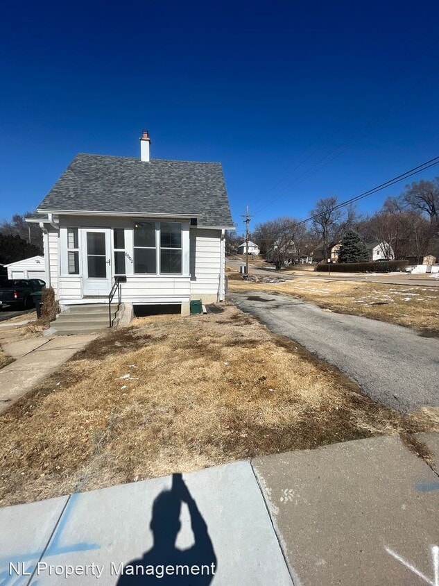 6602 Emmet St, Omaha, NE 68104 - House Rental in Omaha, NE | Apartments.com