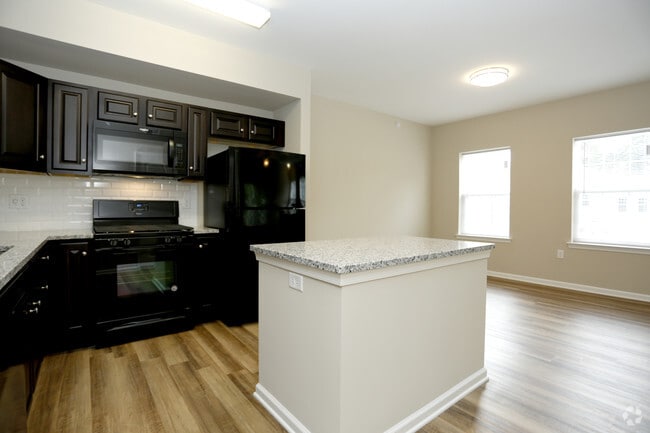 The Ponds at Jackson Twenty-One Apartments - Jackson, NJ | Apartments.com