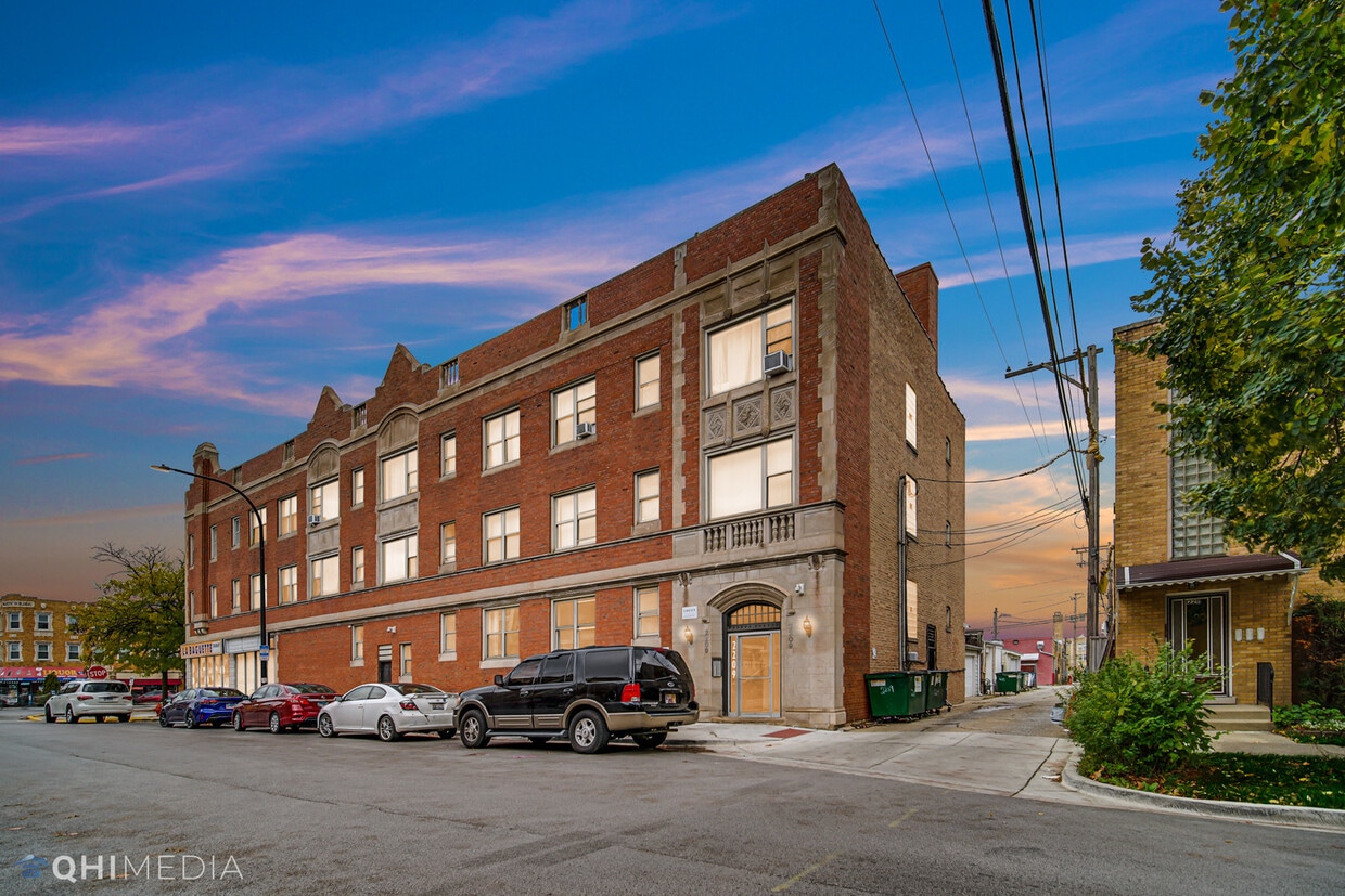 2209 S 61st Ct, Cicero, IL 60804 - House Rental in Cicero, IL ...