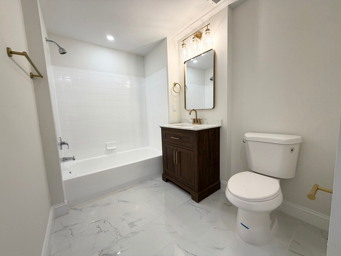 The Flats at Professional Arts Building - 101 W Read St Baltimore, MD ...