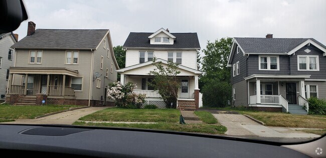 Cedar Taylor Apartments for Rent with Hardwood Floors - Cleveland ...