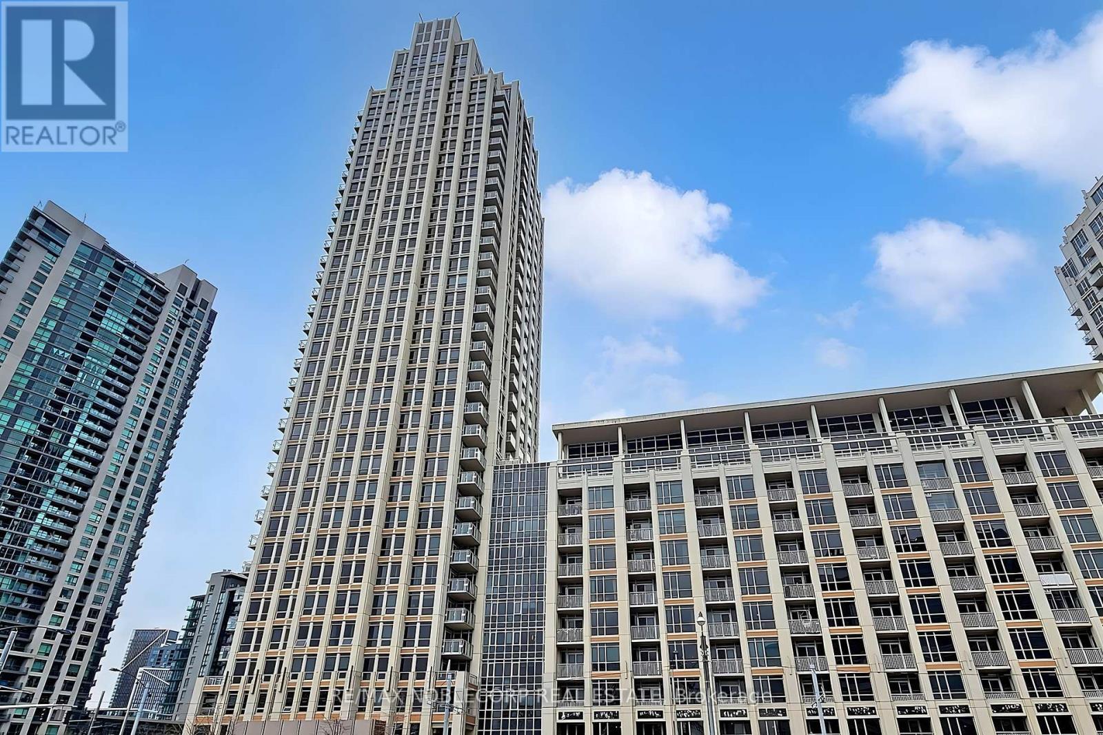 628 Fleet St Unité 722, Toronto, ON M5V 1A8 - Appartement à Louer à ...