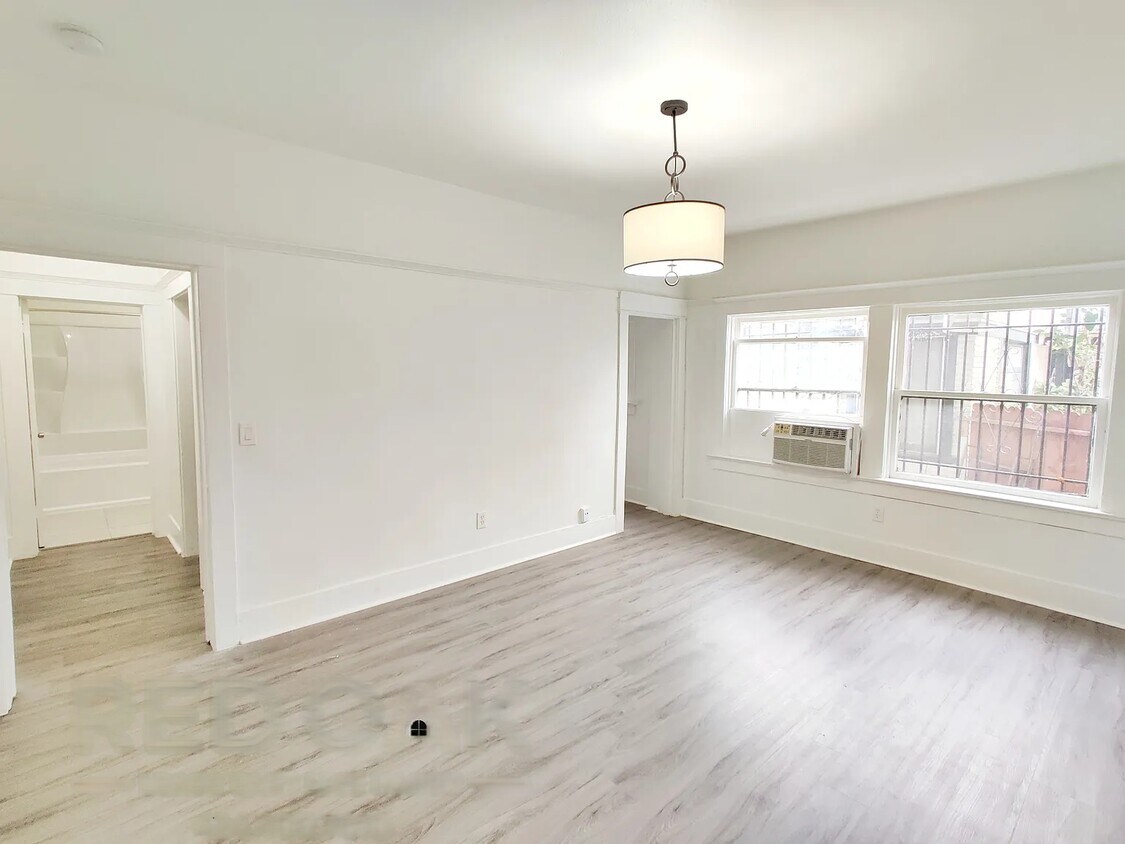 2255 W 14th St Unit 201, Los Angeles, CA 90006 - Room for Rent in Los ...