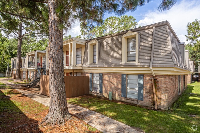 South Sherwood Forest Apartments for Rent with High Ceilings - Baton ...