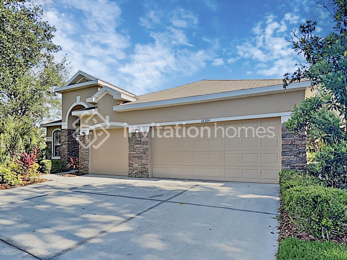 16304 Bridgelawn Ave, Lithia, FL 33547 | Apartments.com