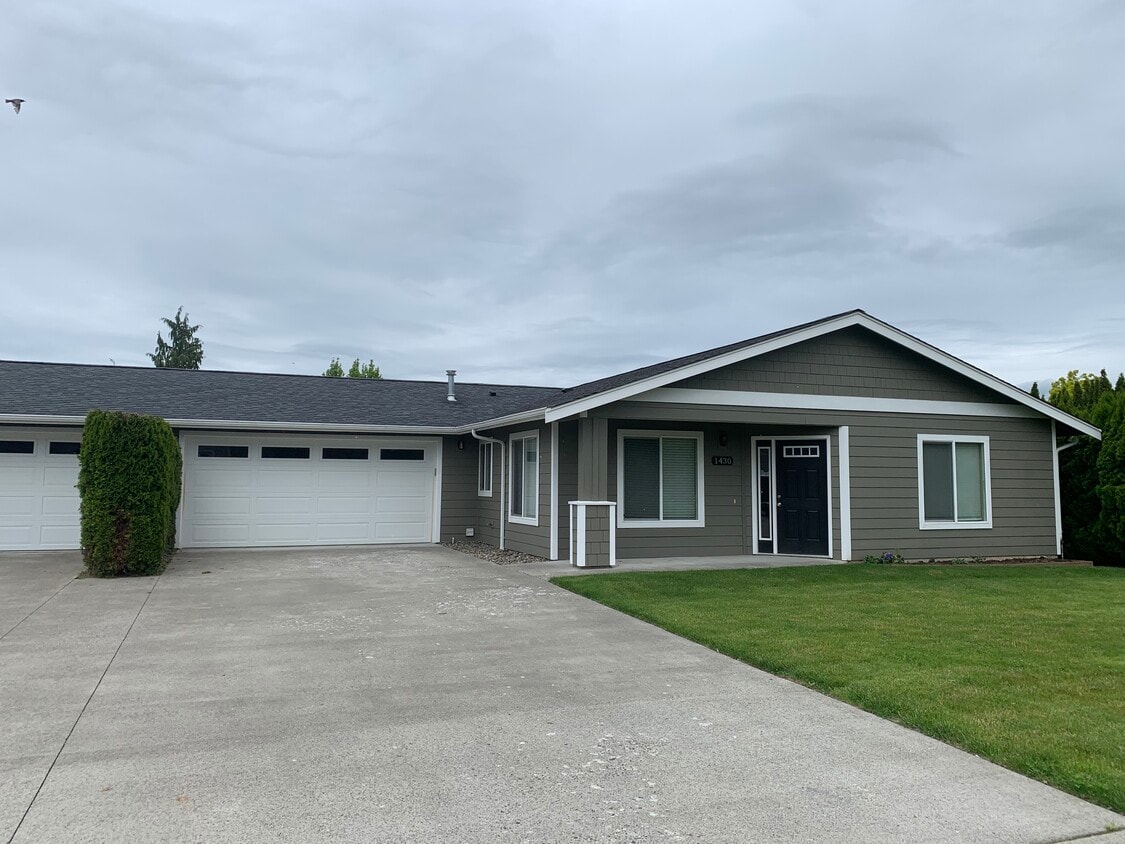 1430 Boon St Unit 1430, Sumas, WA 98295 - Condo for Rent in Sumas, WA ...
