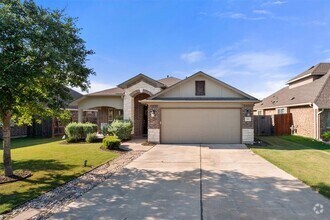 Summer Pointe Apartments for Rent with a Swimming Pool - Buda, TX ...