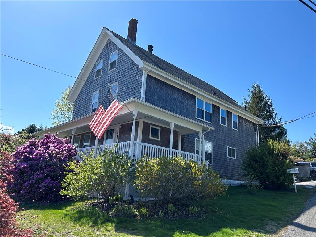 118 Sprague St Unit Front, Portsmouth, RI 02871 - Room for Rent in ...