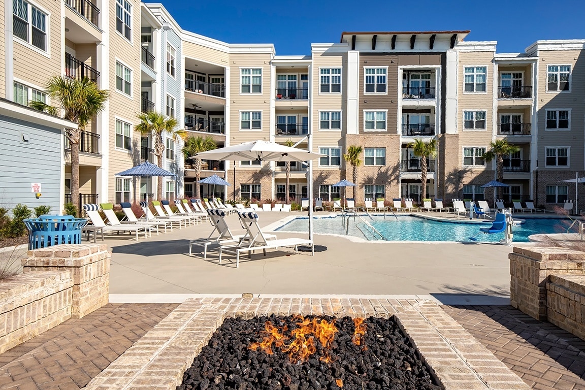 Central Island Square - 50 Central Island St Daniel Island, SC 29492 ...