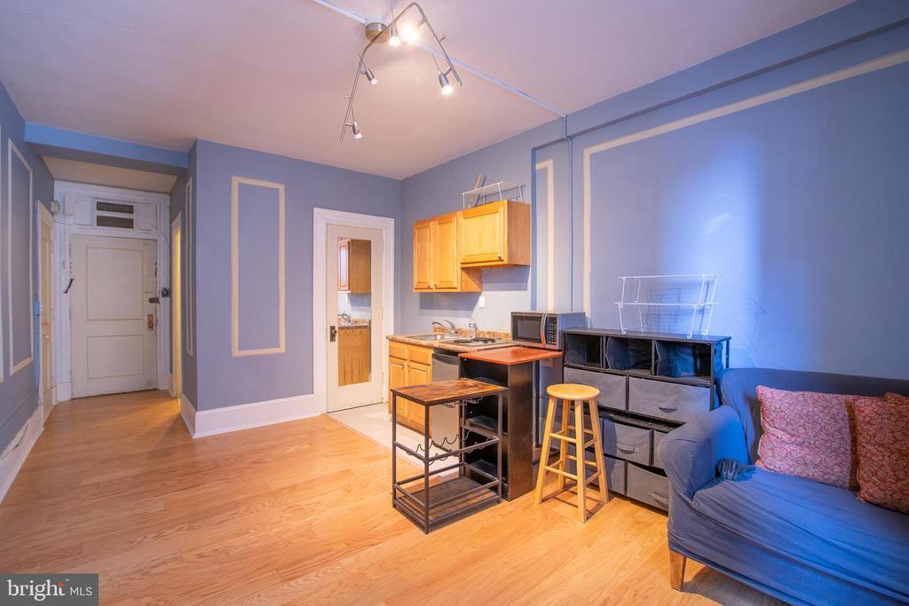1324 Locust St Unit 1030, Philadelphia, PA 19107 - Room for Rent in ...