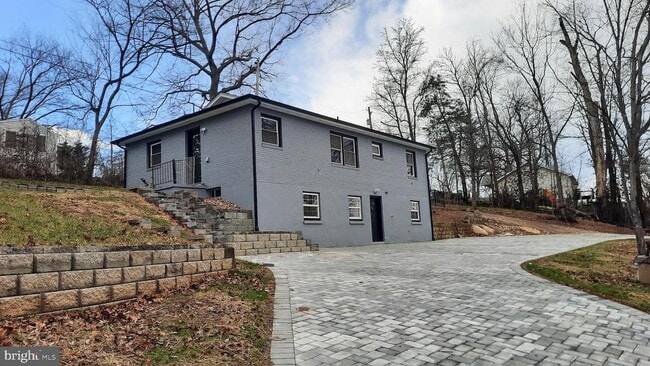 Dungadin Heights Houses for Rent - 1 Homes | Apartments.com