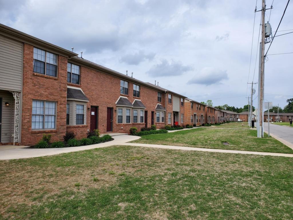 2422 Gaslight Pl SW, Decatur, AL 35603 - House Rental in Decatur, AL ...