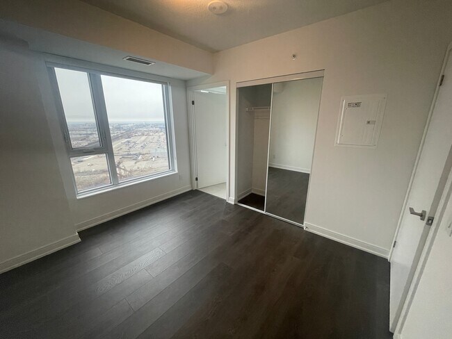 30 Samuel Wood Way Unit 1-Bed Plus Den, Toronto, ON M9B 0C9 - Condo for ...