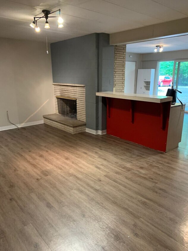 1401 Wooster Rd Unit 1, Winona Lake, IN 46590 - Room for Rent in Winona ...