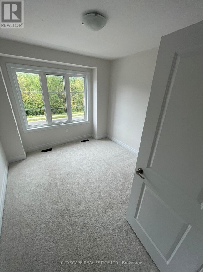 9249 White Oak Ave, Niagara Falls, ON L2G 3P6 - Maison à Louer à ...