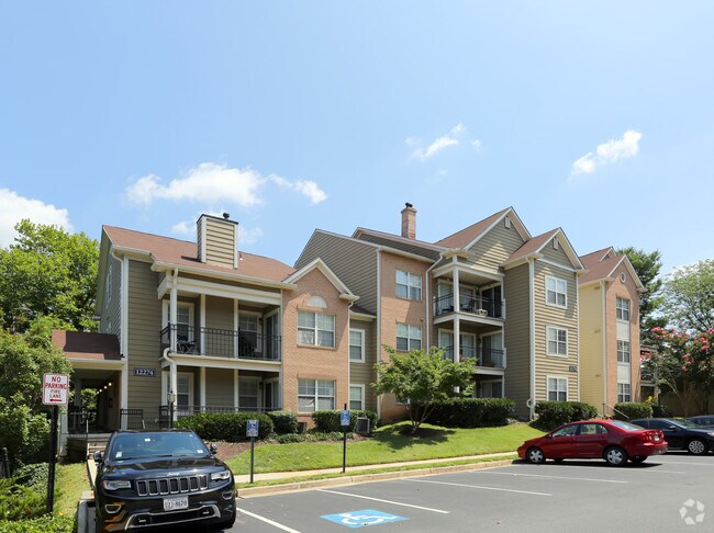 The Knoll at Fair Oaks - 12201 Pender Creek Cir Fairfax, VA ...