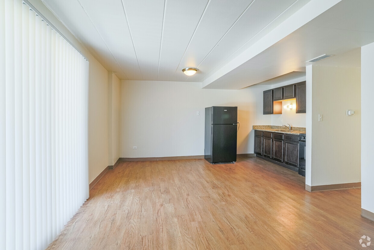 Meadow View Apartments - 12500 Fairview Ave Blue Island, IL 60406 ...