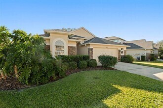 Watermark Apartments for Rent with Parking - Wesley Chapel, FL - 1 ...