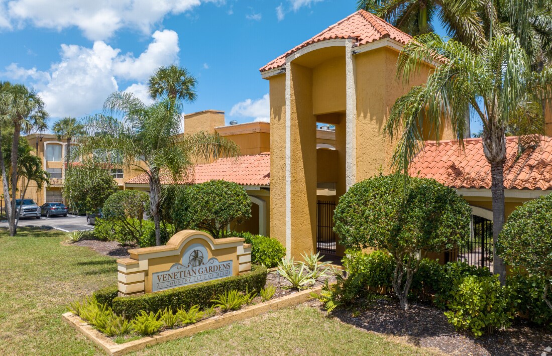 17901 Nw 68th Ave Unit Perfect Two Story Condo, Hialeah, FL 33015 ...