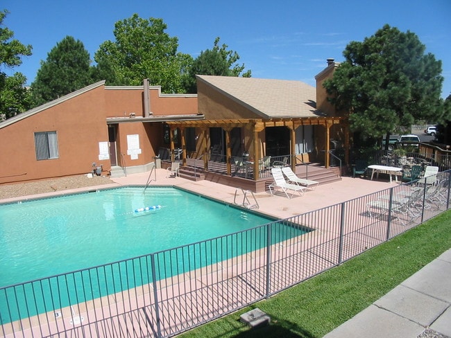 Pinewood Estates - Apartments in Albuquerque, NM | Apartments.com
